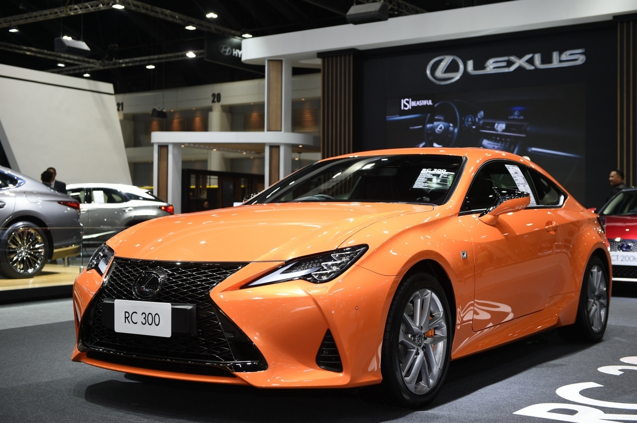 Lexus RC 300 รถสปอร์ทรุ่นปรับโฉม มาเงียบๆ แต่ยังเฉียบเหมือนเดิม ราคา ...