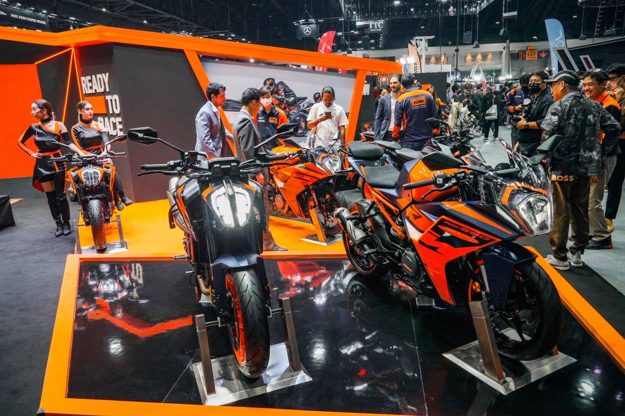Vroom Thailand ส่ง KTM-Husqvarna เปิดตัว 2 โรดสเตอร์ RC390 และ 890 Duke ...